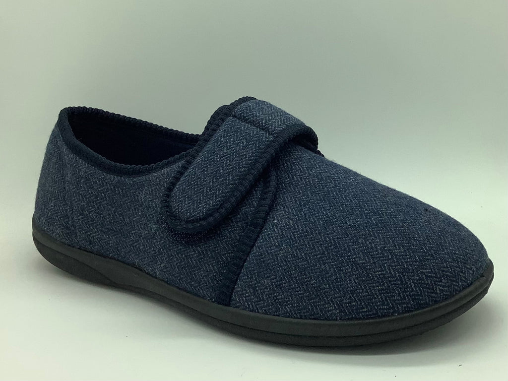 Homyped Ando – The Foot Man