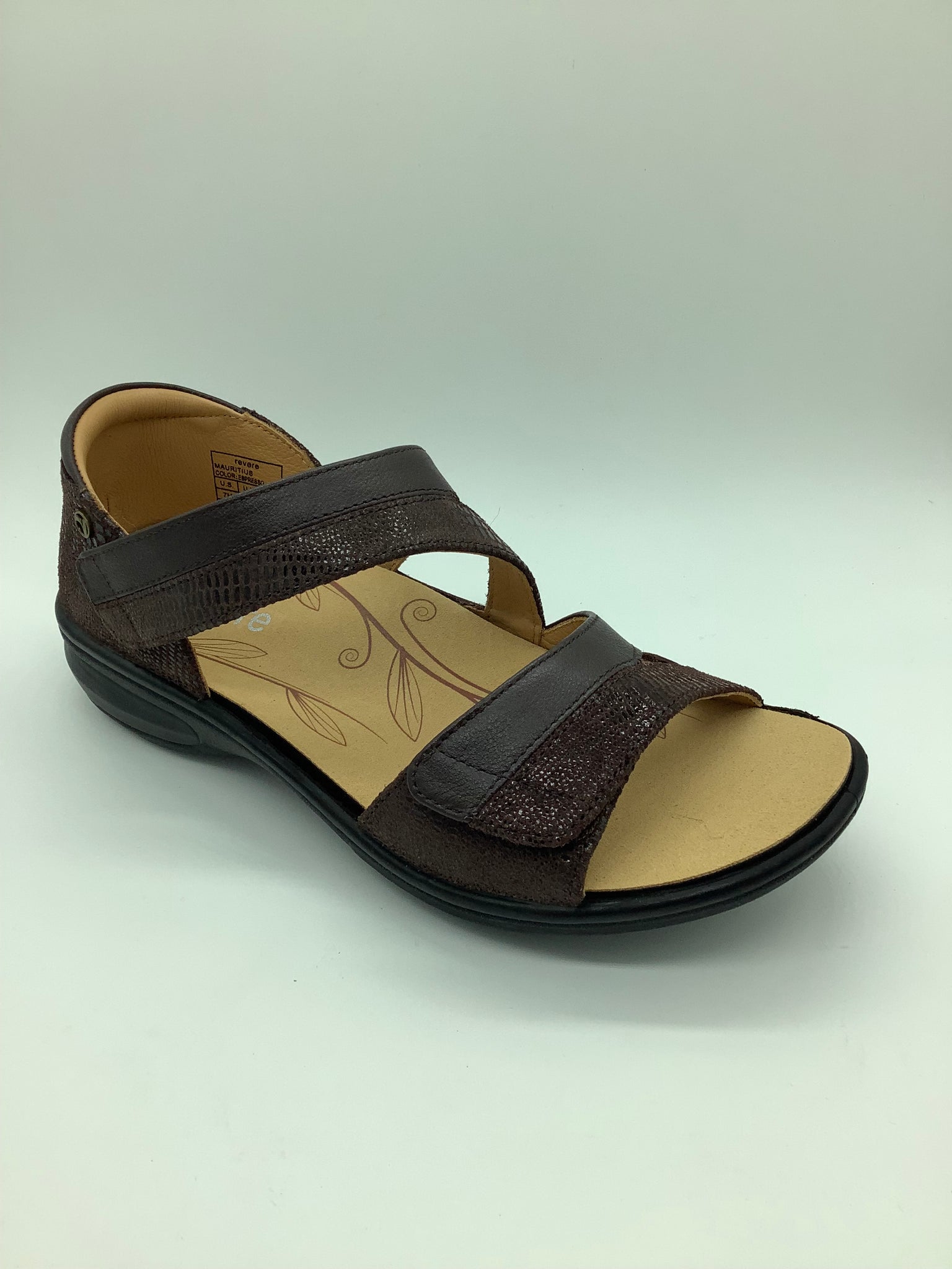 Revere Mauritius – The Foot Man